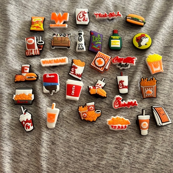 CROCS | Accessories | New Croc Charms 5 | Poshmark